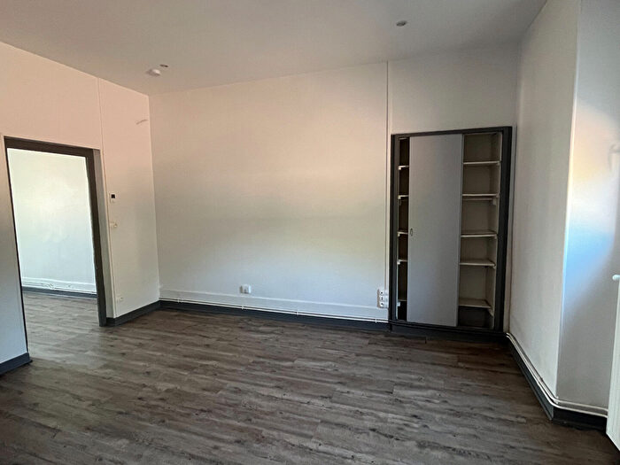 Appartement à louer - Le Creusot, Sud Ouest - 1 pièce