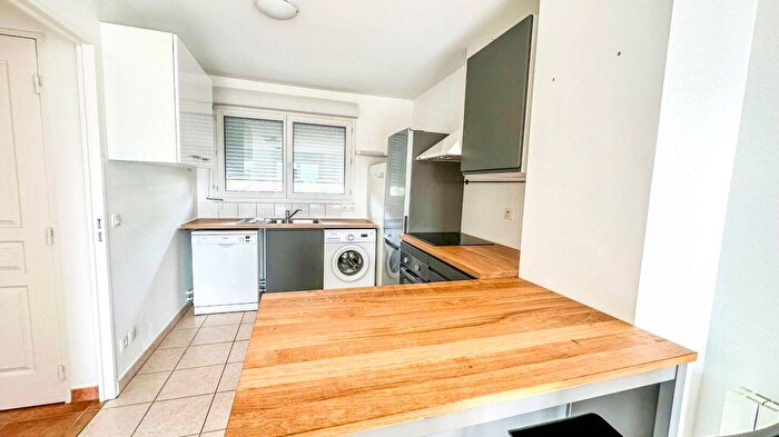 Appartement à louer - Prévessin-Moëns - 2 pièces - 1 chambre