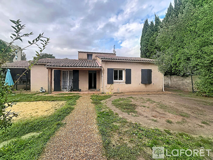 Orange, Colline, Etang : Maison 4 pièces à vendre