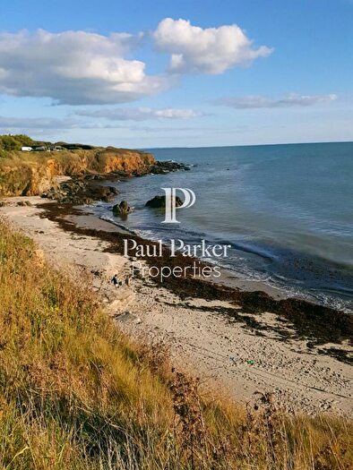 Maison à vendre - Moëlan-sur-Mer - 8 pièces - 6 chambres