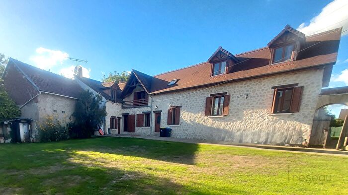 Fresnoy-en-Thelle : Maison 8 pièces à vendre