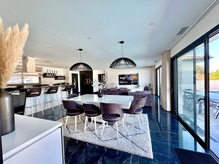 Maison à vendre - Latresne - 5 pièces - 4 chambres