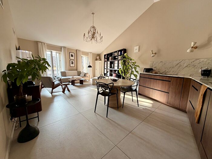 Nîmes, Jean Jaurès : Maison 5 pièces à vendre