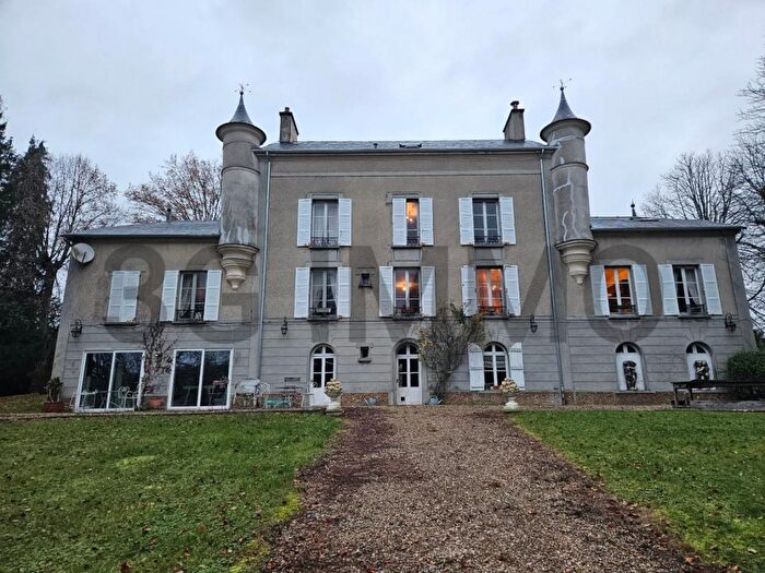 Maison à vendre - Villeneuve-sur-Bellot - 15 pièces - 7 chambres