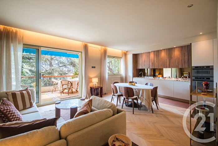 Appartement 3 pièces à Nice, Valrose, à vendre