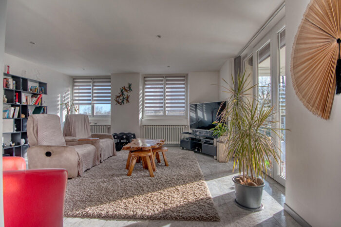 Maison à vendre - Tanus - 6 pièces - 4 chambres