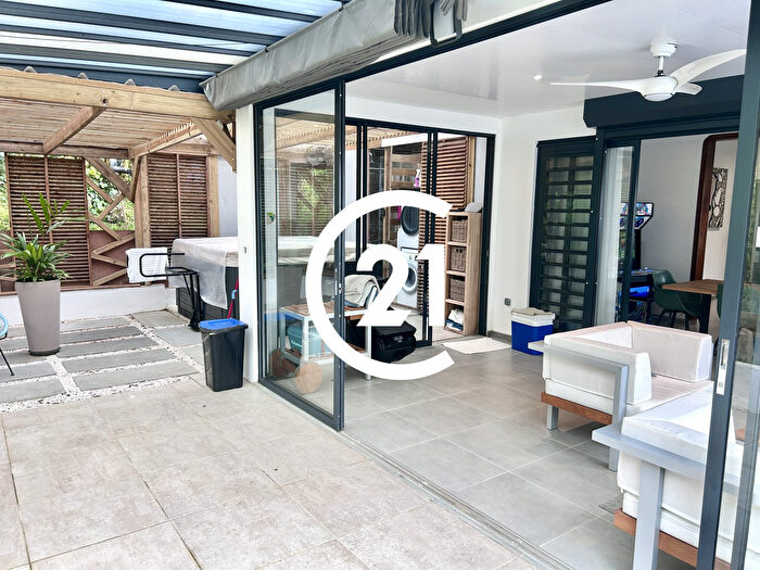 Maison à louer - Fort-de-France - 4 pièces - 3 chambres