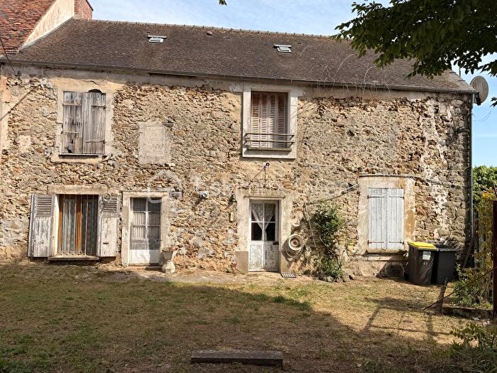 Maison 10 pièces à Ozouer-le-Voulgis, à vendre