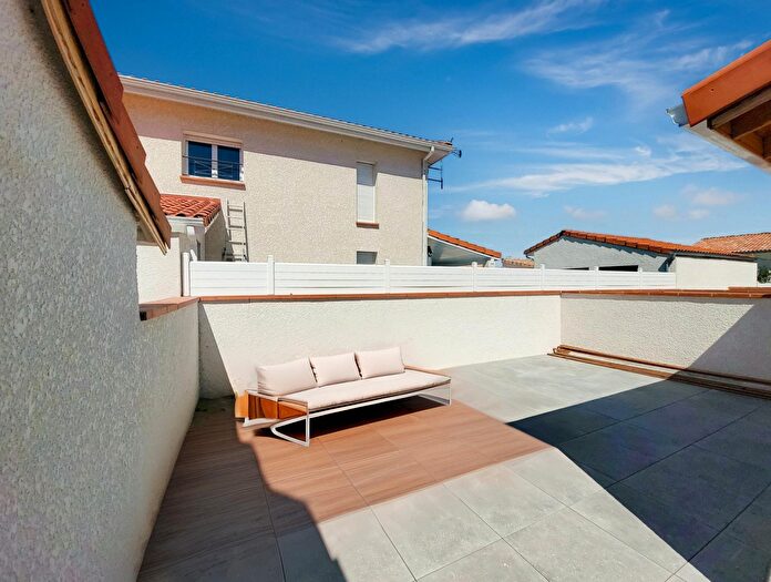 Maisons à vendre et appartements à louer - 1