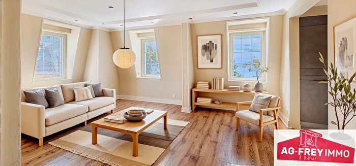 Appartement à vendre - Mulhouse, Europe, Bassin Nordfeld - 8 pièces - 5 chambres