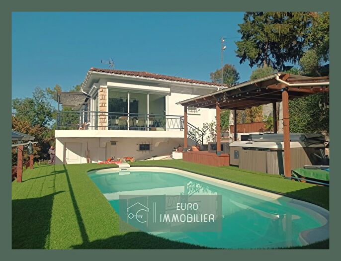 Maison à vendre - La Réole - 8 pièces - 4 chambres