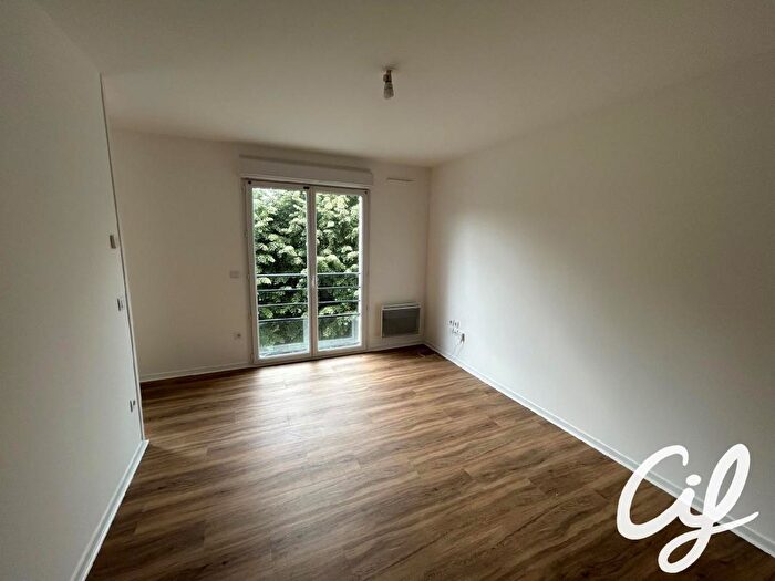 Appartement 1 pièce à vendre à La Roche-sur-Yon, Pyramides, Jean-Yole