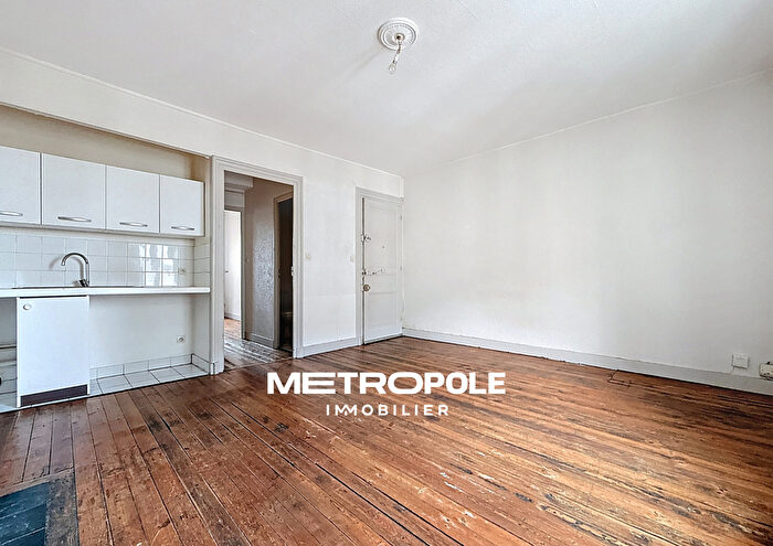 Appartement à louer - Villefranche-sur-Saône, Centre-ville - 2 pièces - 1 chambre