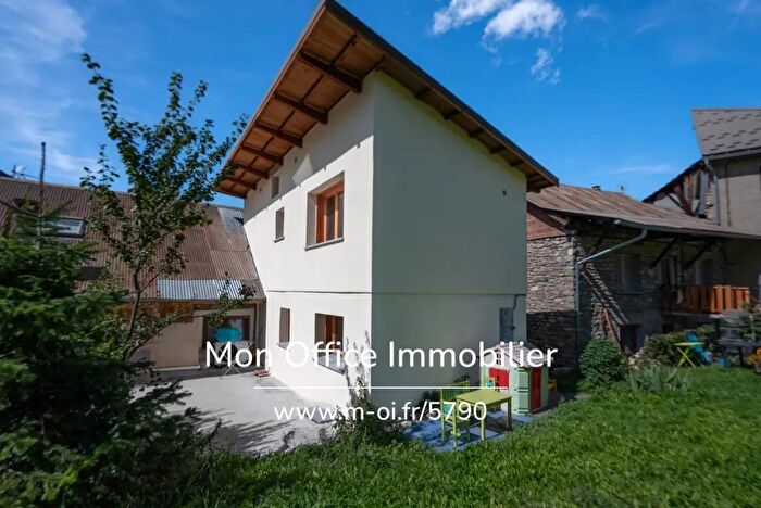 Maison à vendre - Guillestre - 3 pièces - 2 chambres