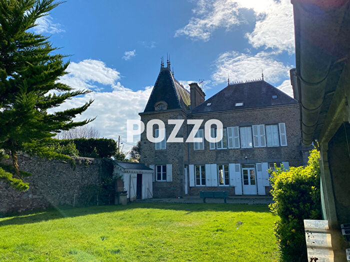 Maison 8 pièces à Saint-Vaast-la-Hougue, à vendre