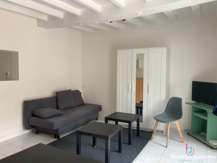 Laval, Hilard : Appartement 1 pièce à louer