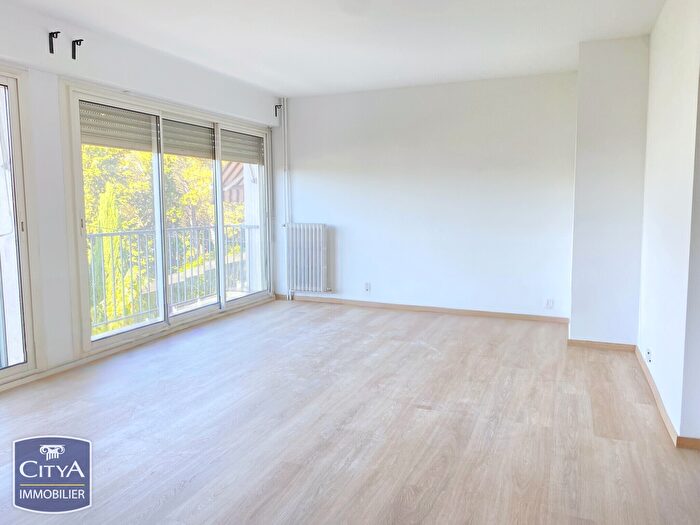 Appartement 3 pièces à vendre à Aix-en-Provence, Saint-Donat, Les Platanes