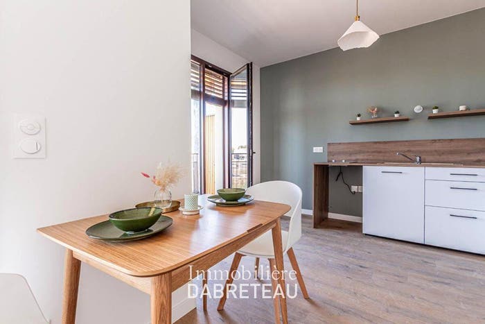 Croix Luizet, Villeurbanne - Appartement 2 pièces à louer
