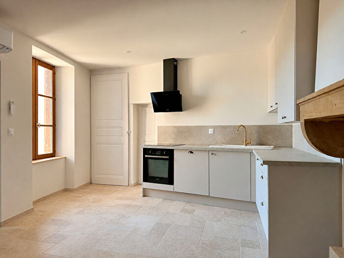Pouilly-le-Monial : Maison 5 pièces à louer