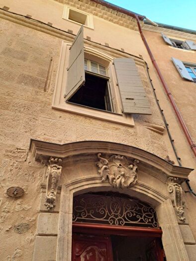 Appartement à louer - Allées Paul Riquet, Beziers - 3 pièces - 2 chambres