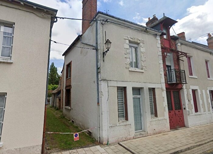 Maison à vendre - Romorantin-Lanthenay, Centre-ville - 7 pièces - 4 chambres