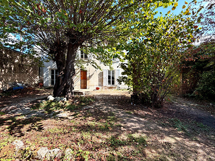 Souppes-sur-Loing : Maison 8 pièces à vendre