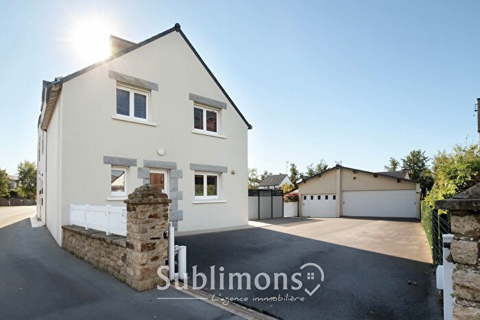 Maison à vendre - Nivillac - 8 pièces - 6 chambres