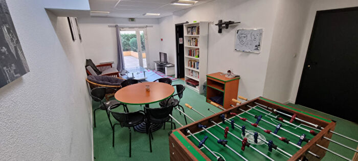 Appartement à louer - Saint-Étienne, Saint-Roch, Vivaraize, Valbenoite, Centre Deux - 1 pièce