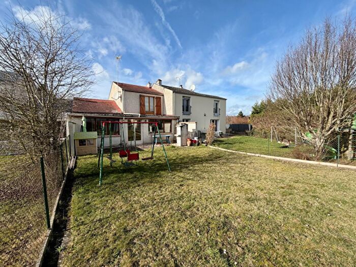 Maison à vendre - Saint-Pierre-lès-Nemours - 5 pièces - 3 chambres