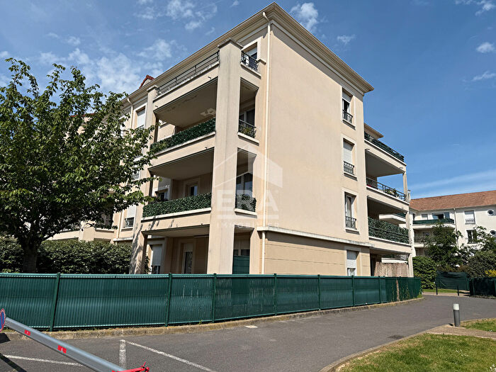 Appartement 4 pièces à vendre - Pontault-Combault, Centre commercial