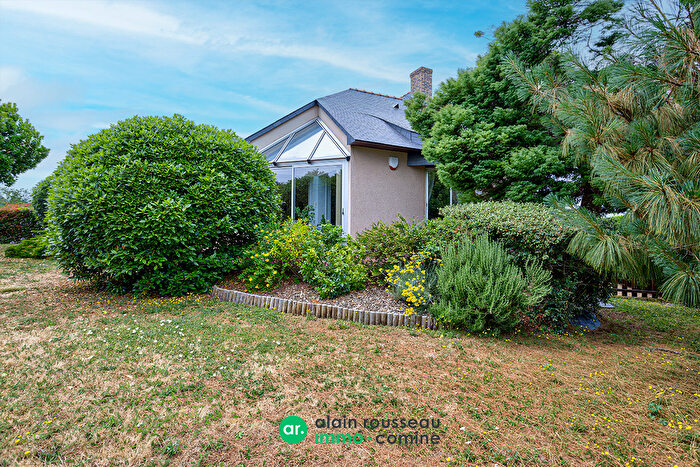 Maison à vendre - Sainte-Gemmes-sur-Loire - 6 pièces - 5 chambres