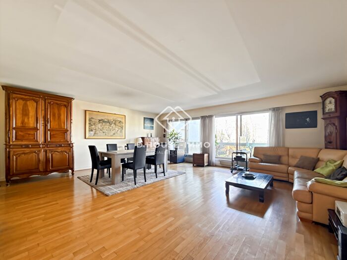 Neuilly-sur-Seine, Parc de Neuilly : Appartement 5 pièces à vendre