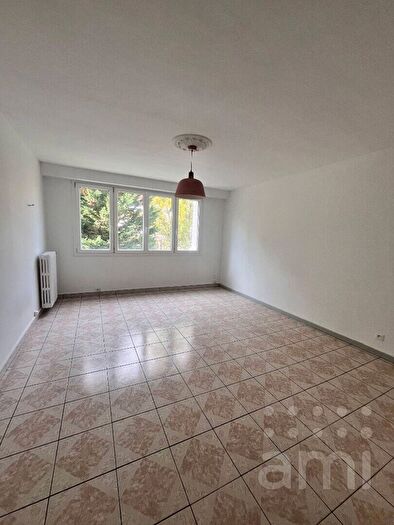 Appartement à louer - Poitiers Sud - 5 pièces - 4 chambres