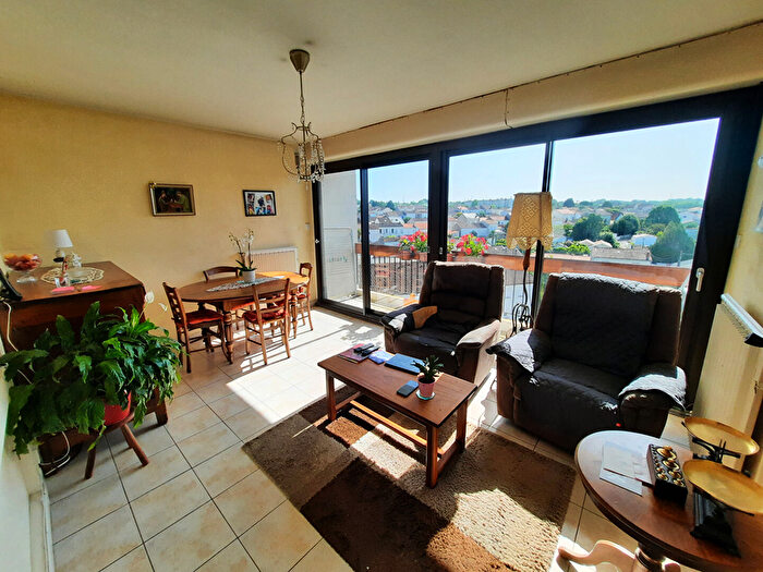Appartement 2 pièces à Saintes, La Gare, Sébastien de Brouard, La Fenêtre, à vendre