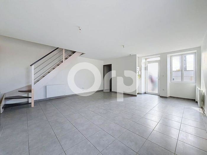 Maison 2 pièces à Saint-Germain-Laval, à louer