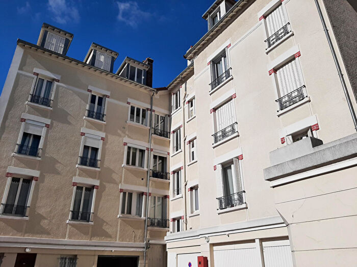 Appartement à louer - Le Raincy, Gare - 2 pièces - 1 chambre