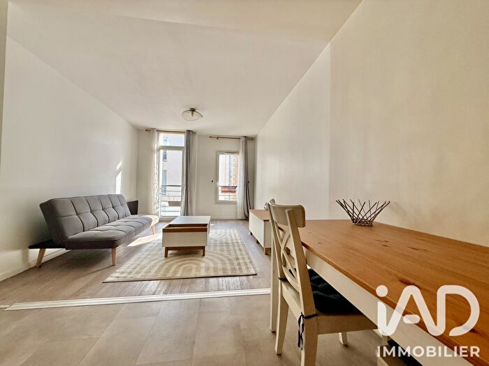 Appartement 2 pièces à Gennevilliers, Le Village, à vendre