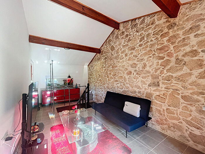 Maison à vendre - Ucciani - 5 pièces - 3 chambres