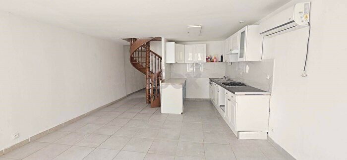 Appartement à louer - Extension Années, A, Brignoles - 4 pièces - 3 chambres