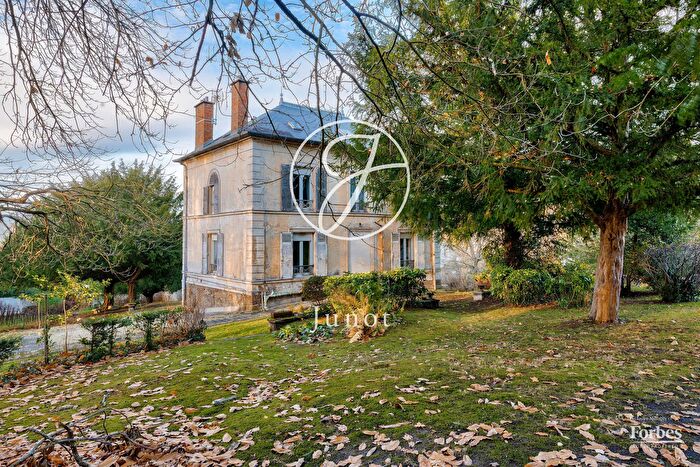 La Celle-Saint-Cloud, Le Bourg : Maison 13 pièces à vendre
