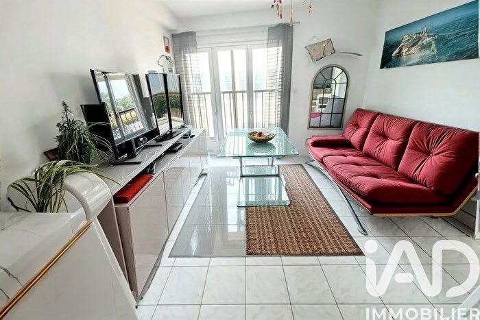 Appartement à vendre - La Rochelle, Centre-ville, Vieux-port, Marché - 2 pièces - 1 chambre