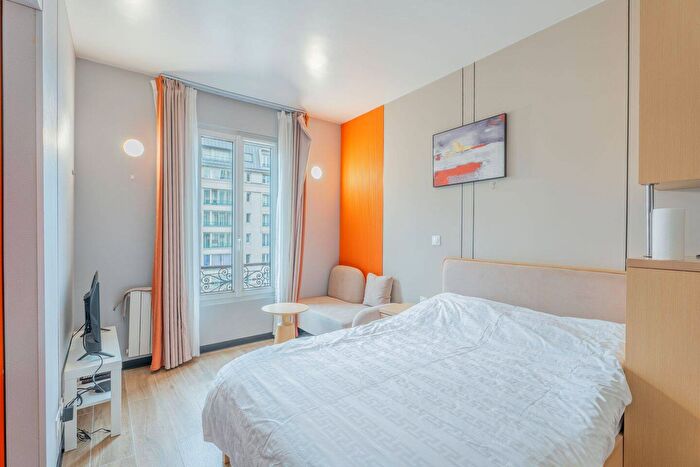 Appartement 1 pièce à louer à Kremlin-Saint Germain, Le Kremlin-Bicêtre