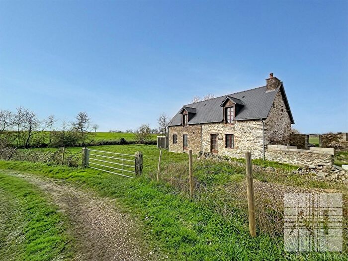 Maison à vendre - Thub uf, Thuboeuf - 3 pièces - 2 chambres