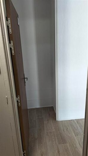 Pont-Sainte-Maxence, Montignette - Appartement 2 pièces à louer