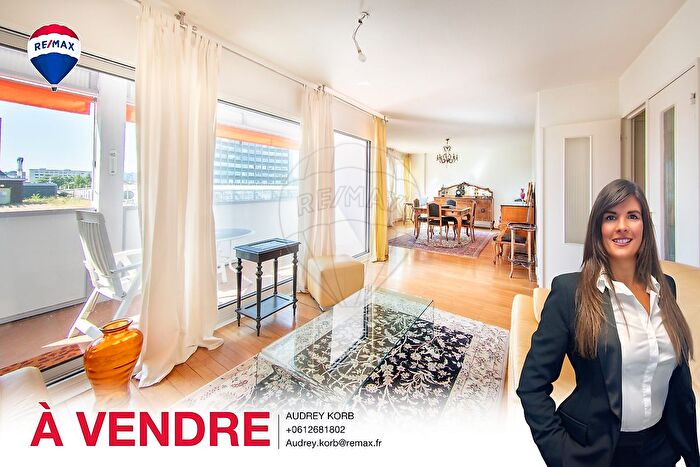 Appartement à vendre - Mulhouse, Rebberg - 5 pièces - 3 chambres