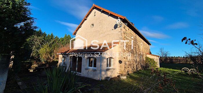 Prondines : Maison 9 pièces à vendre