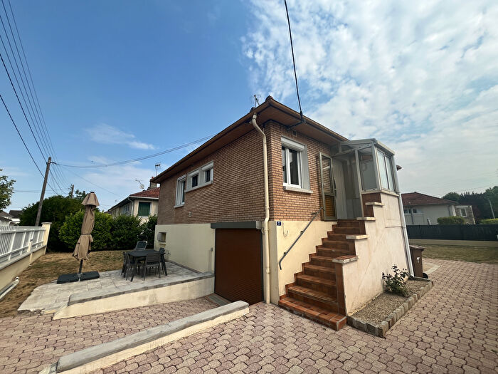 Maison 5 pièces à vendre à La Rivière-de-Corps