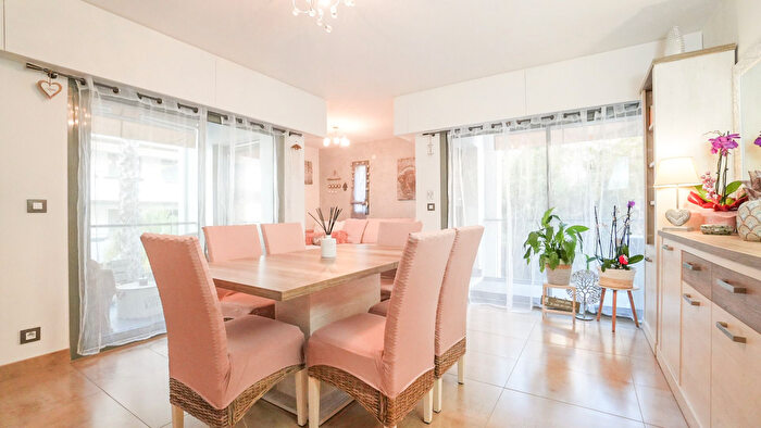 Appartement à vendre - Menton, Haut Borrigo, Saint-Paul-Garavan, Vallée de Gorbio - 3 pièces - 2 chambres