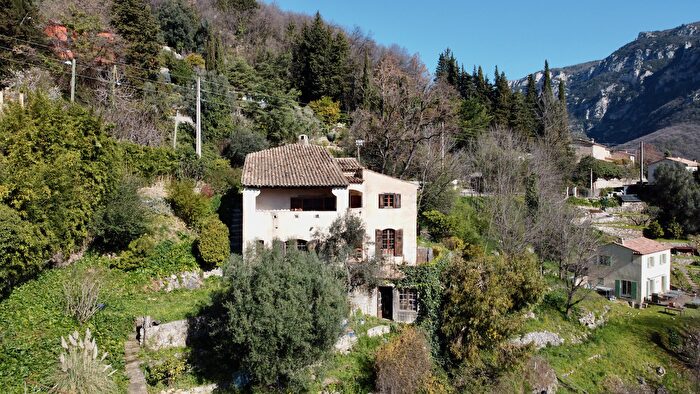 Maison à vendre - Le Bar-sur-Loup - 6 pièces - 4 chambres