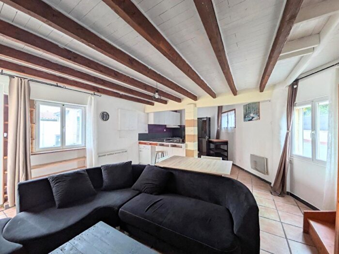 Maison 2 pièces à Cognac, Champ de Foire, à vendre